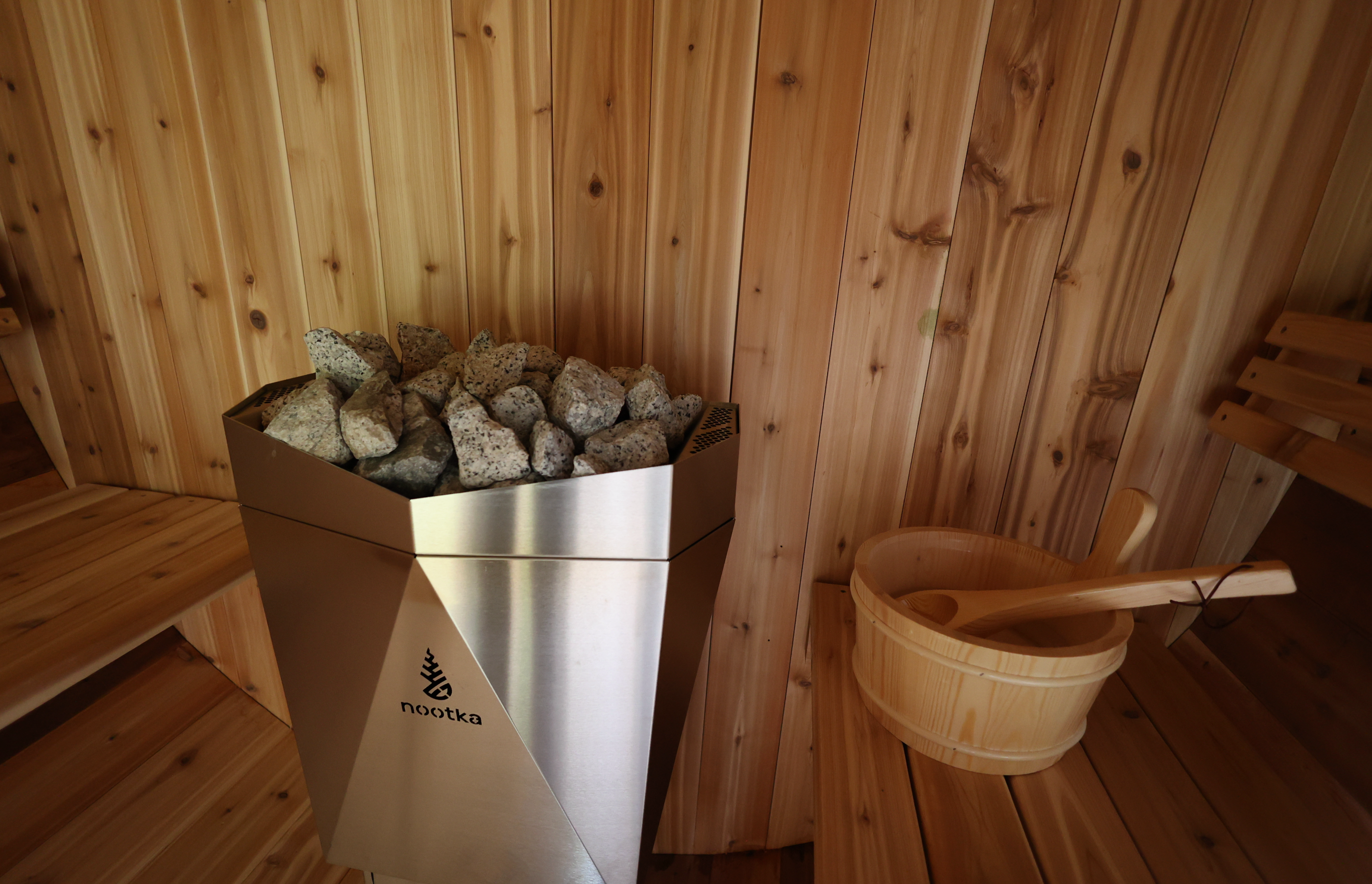 Nootka Saunas - 8ft Sauna | electric | Black High Performance Metal ...